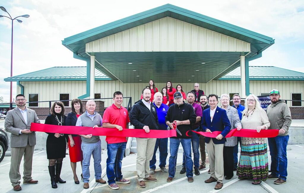 Cherokee Nation celebrates grand opening of Stilwell Tag Office - Vian ...