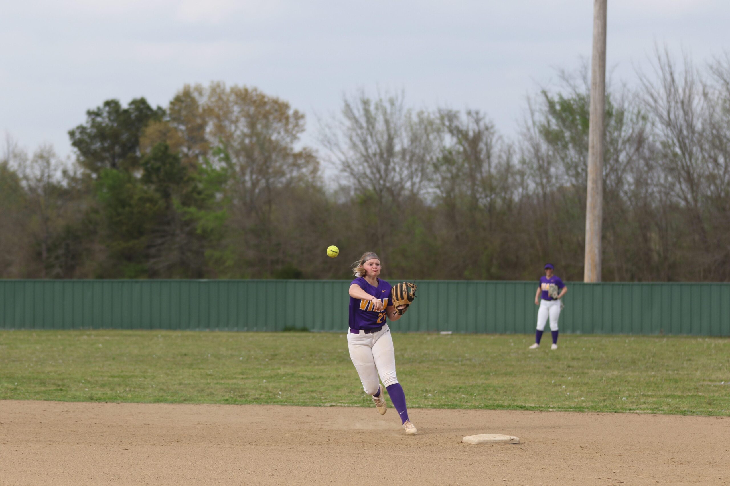 Vian Tops Central in Slowpitch Action