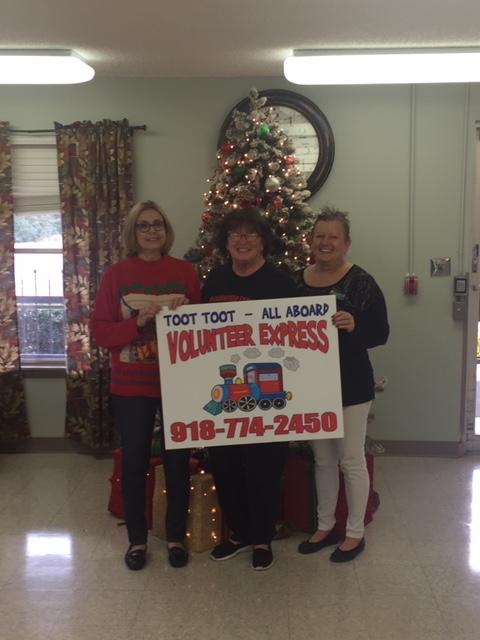 Volunteer Express Spreads Cheer - Vian Tenkiller